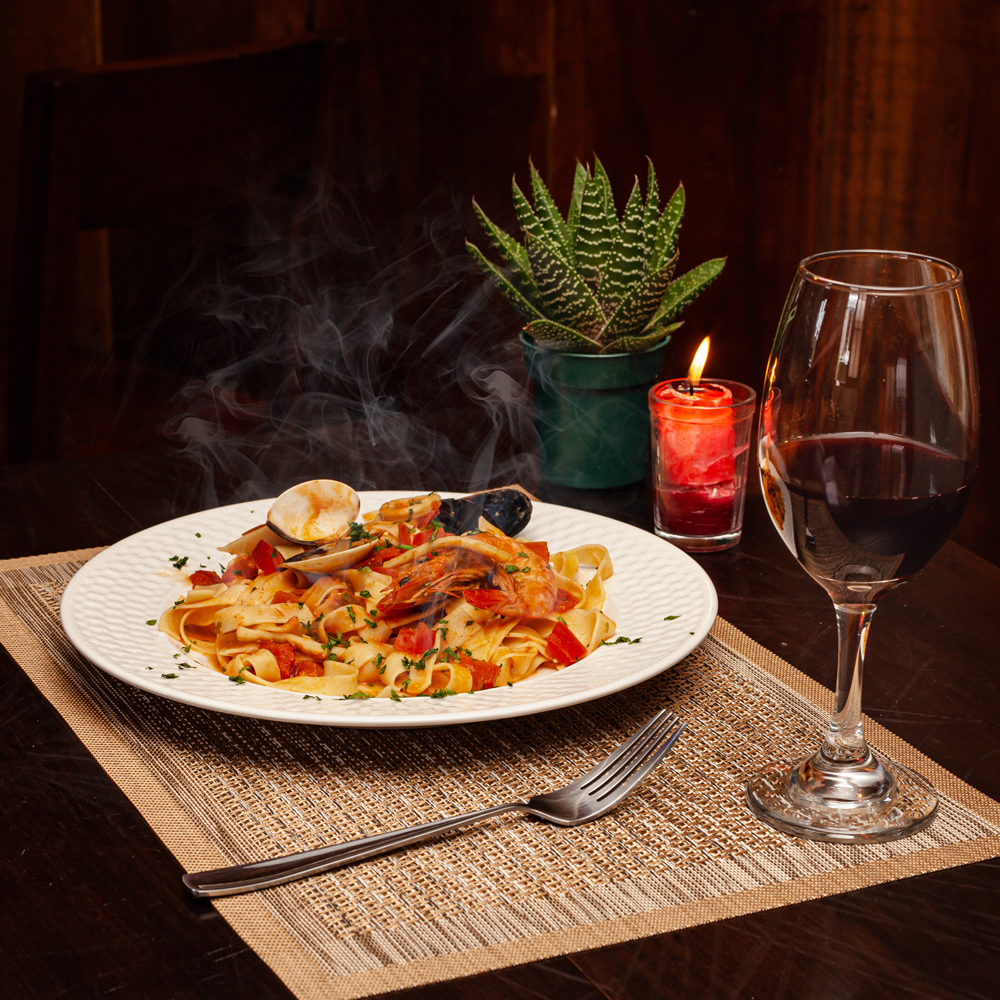 Wholesale Commercial Sheets, Towels and Linens - Bulk Linen Supply